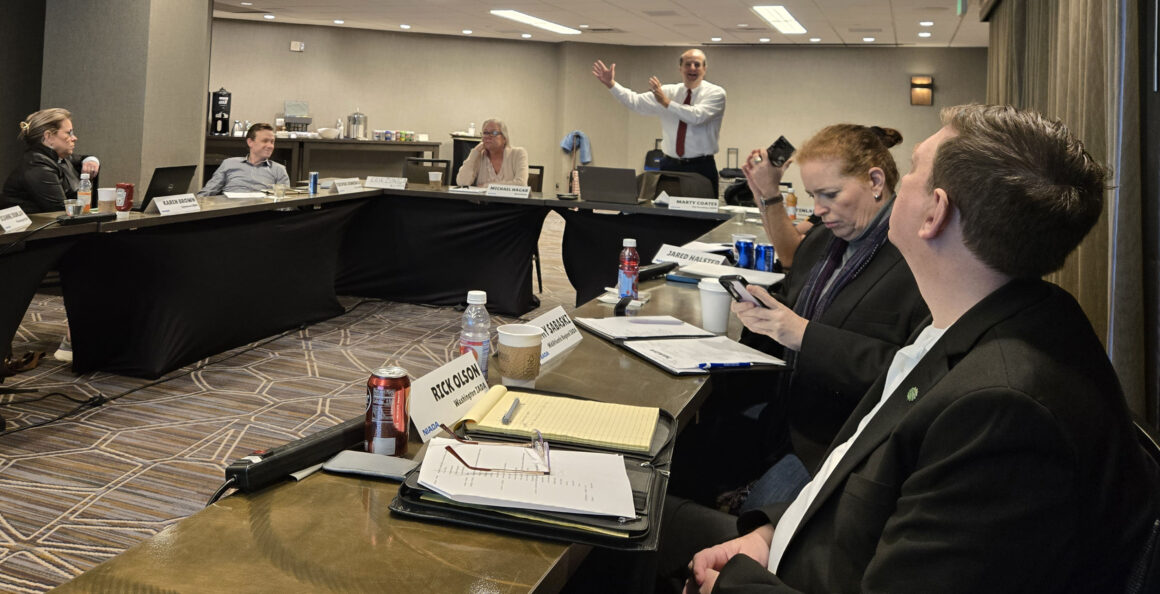 State executives take part in NIADA training in Dallas – Dashboard by NIADA